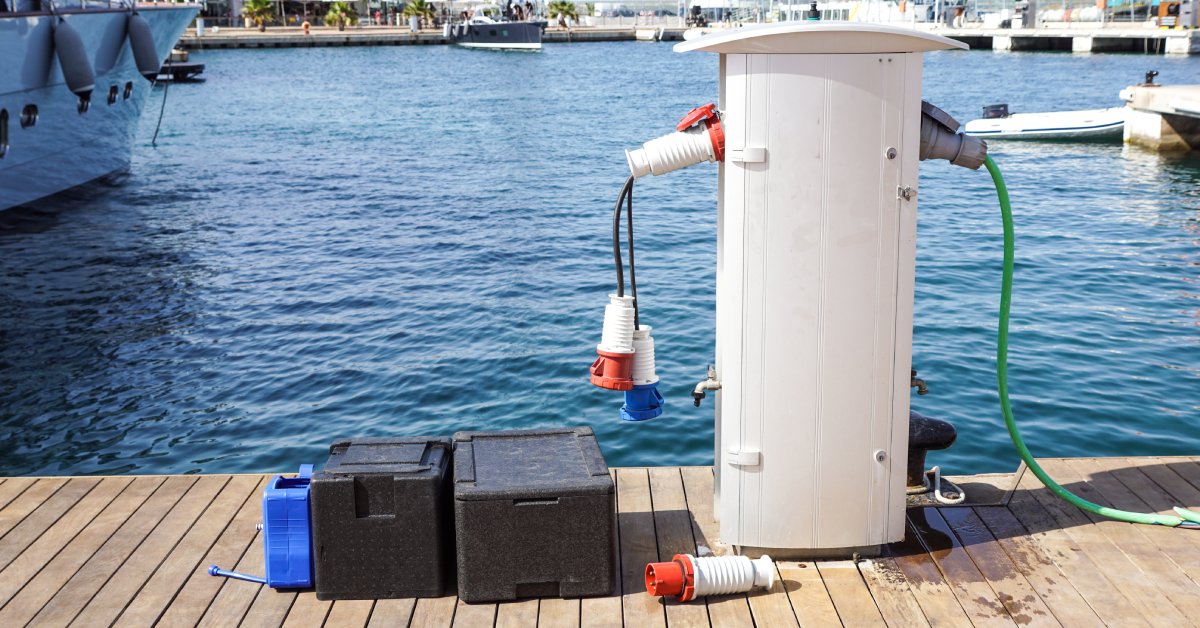 Cranking vs. Deep Cycle Marine Batteries: Key Differences